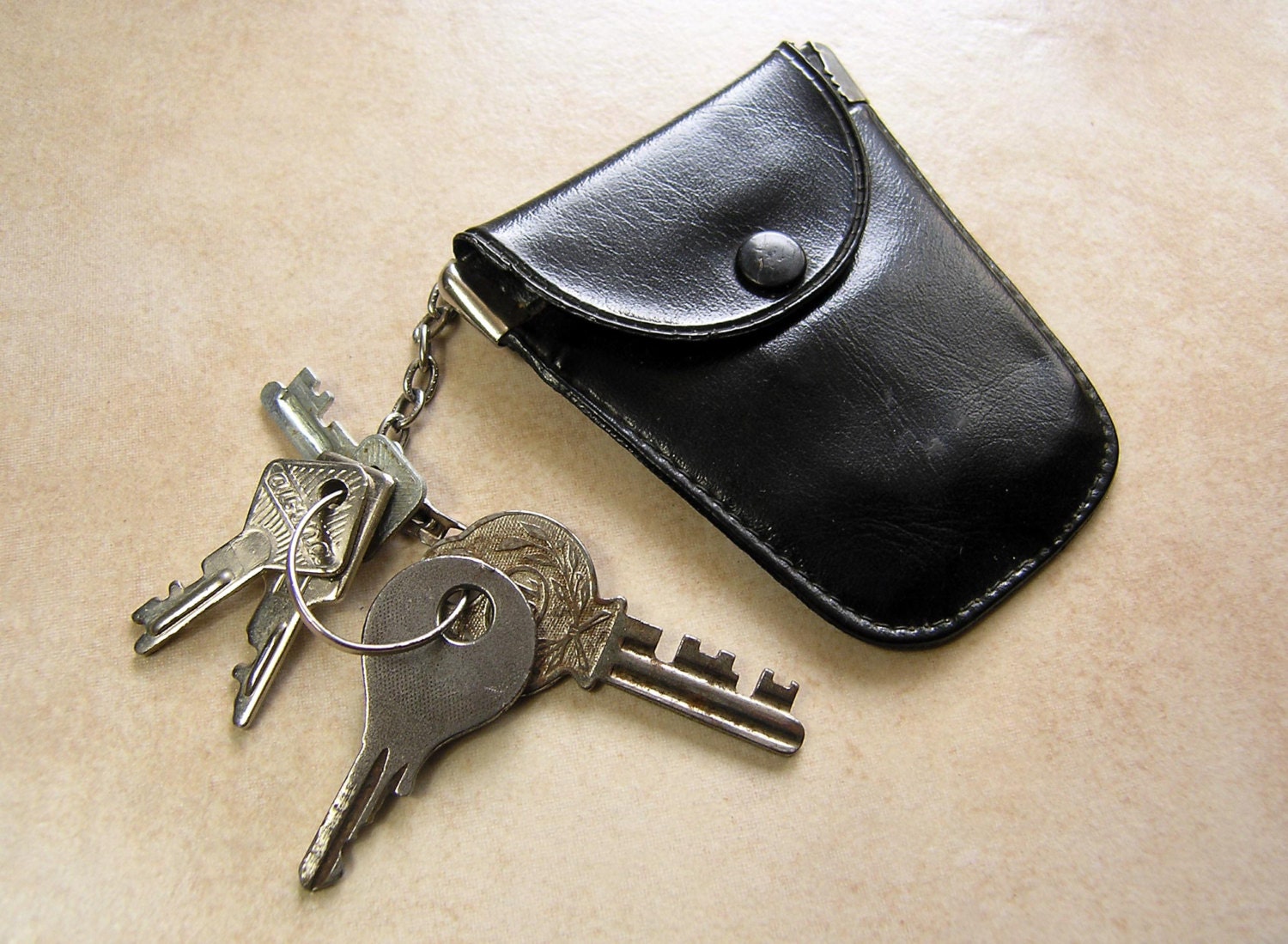 5 Small Vintage Keys, Miniature Antique Steel Keys, Mini Collectible ...