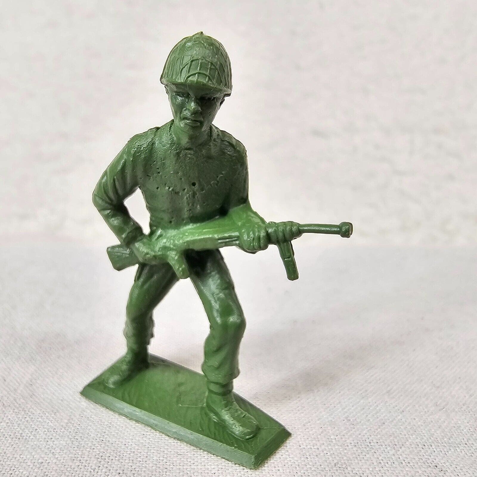 MPC Soldiers WWII Infantry Army Men Green Plastic Lot of 12 HO Scale ...