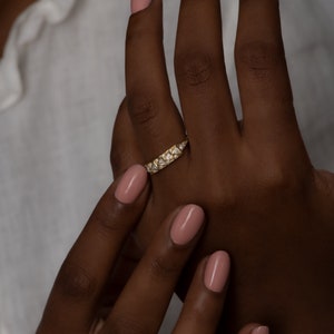 Geometric Bar Ring With Triangle Cut Diamonds in 18k Solid Gold - Etsy