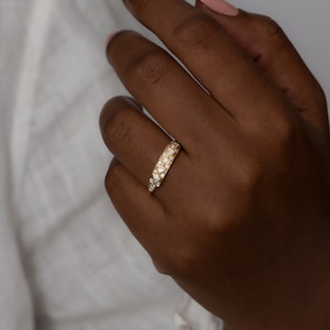 Geometric Bar Ring With Triangle Cut Diamonds in 18k Solid Gold - Etsy