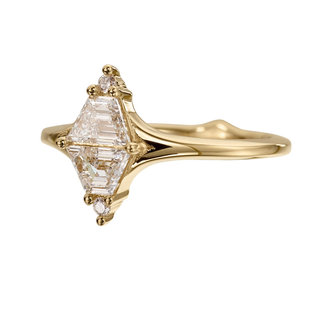 Trapeze Diamond Engagement Ring - Mirror - Etsy