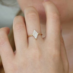 Rhombus Engagement Ring, One Carat Engagement Ring, Geometrical ...