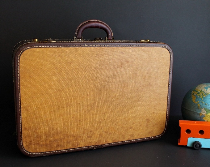 Vintage Suitcase Tan and Brown Medium Sized Luggage by Stratosphere ...