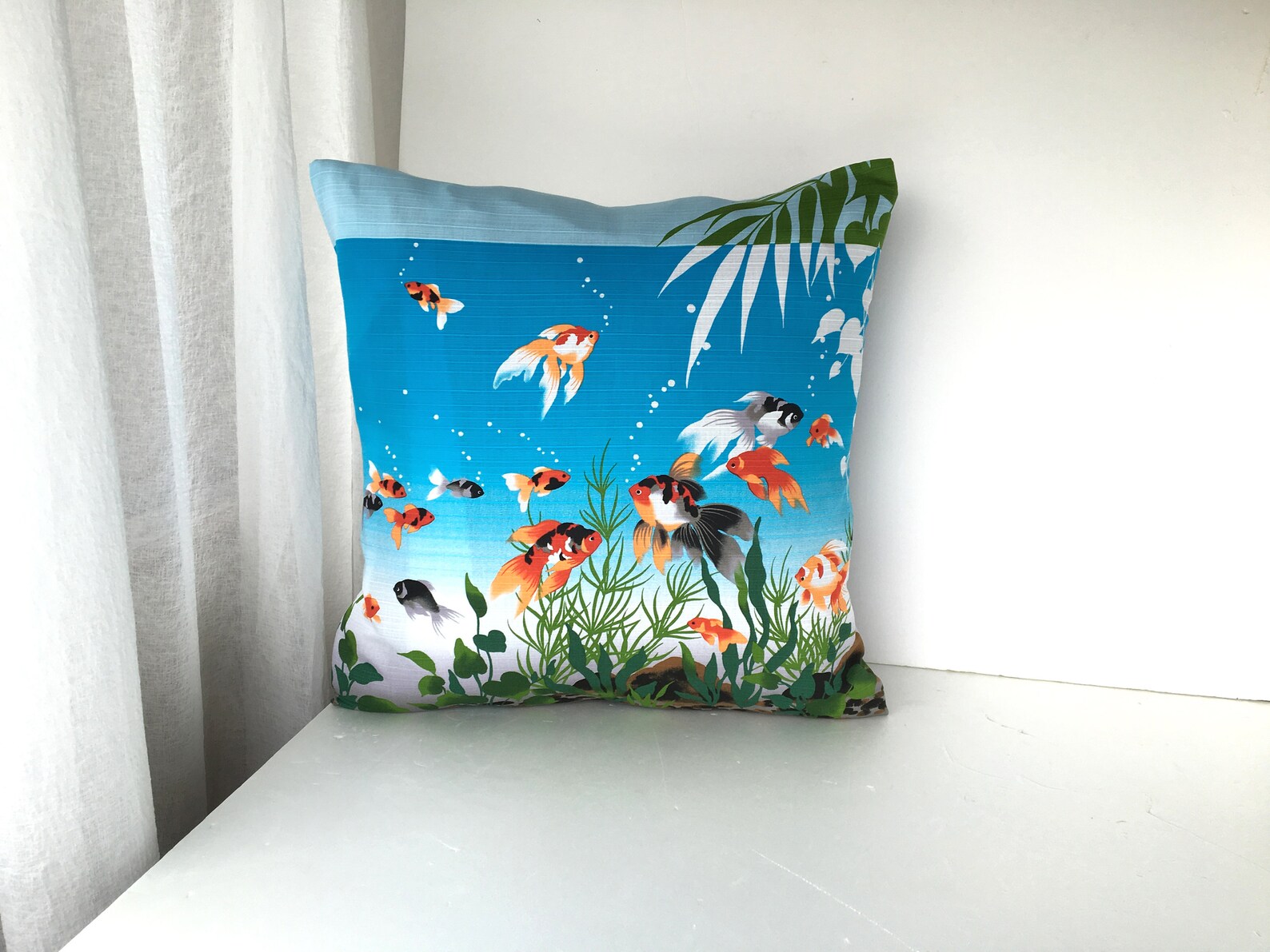 Fish Aquarium Pillow Cover, Gold Fish Pillow Case, Sofa Bedding Throw ...