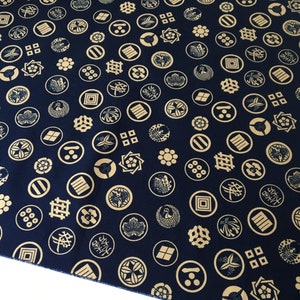 Japanese Kamon Crest Motif, Japanese Fabric Family Crest Handkerchief ...