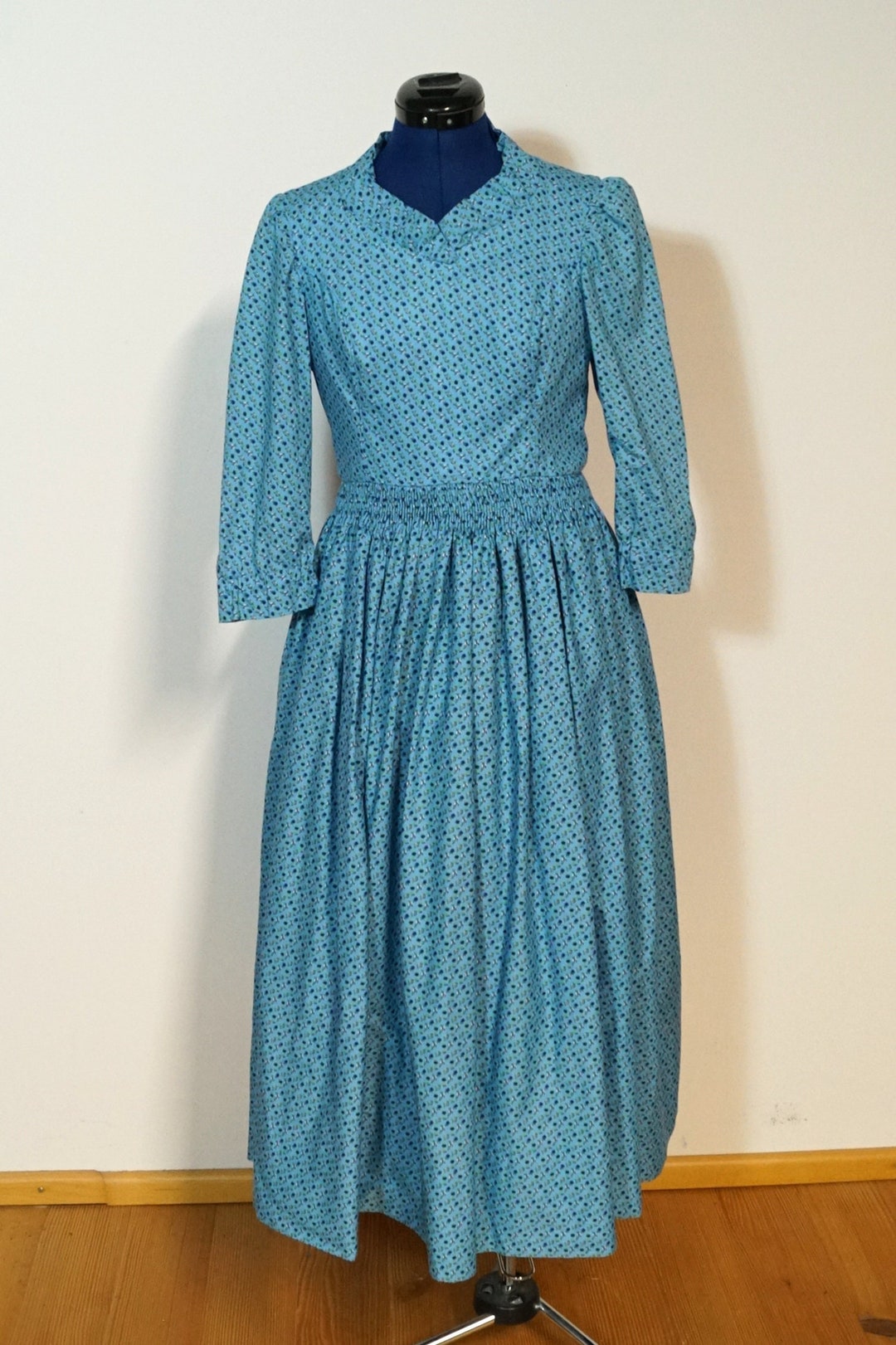 Traditional Dress in Light Blue Floral Fabric, Half-length Sleeves - Etsy