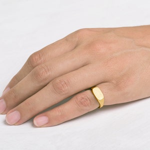 Signet Rectangle Solid 18k Yellow Gold ⦁ Geometric Wedding Seal Band ...