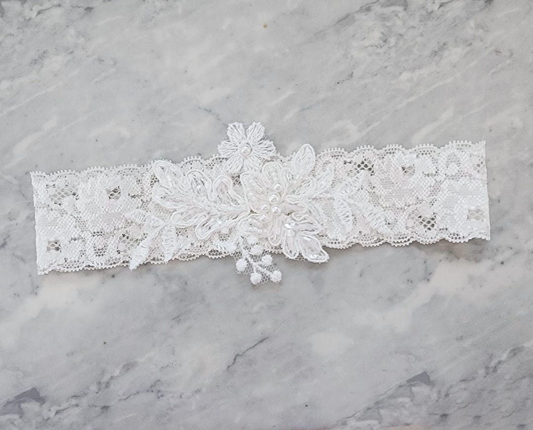 Lace Tiny Throw Wedding Garter- Ivory Beaded Bridal Toss Garter - Etsy