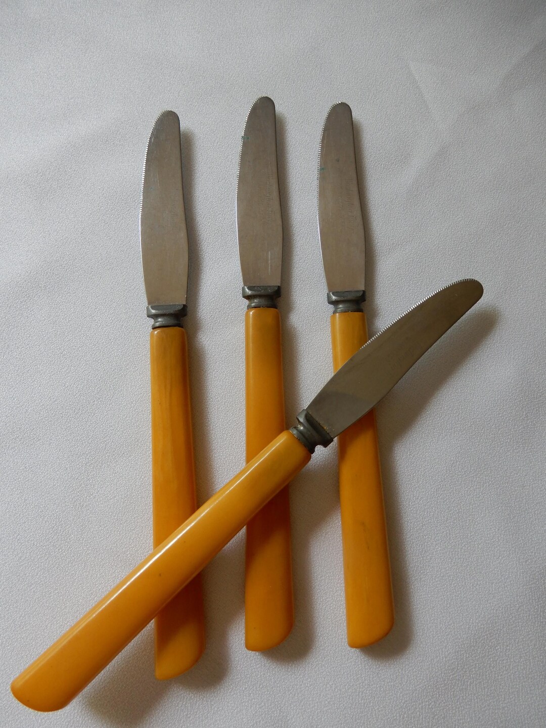 Retro Knives, Set of Four Serrated Knives, Butterscotch Handles, Blades ...