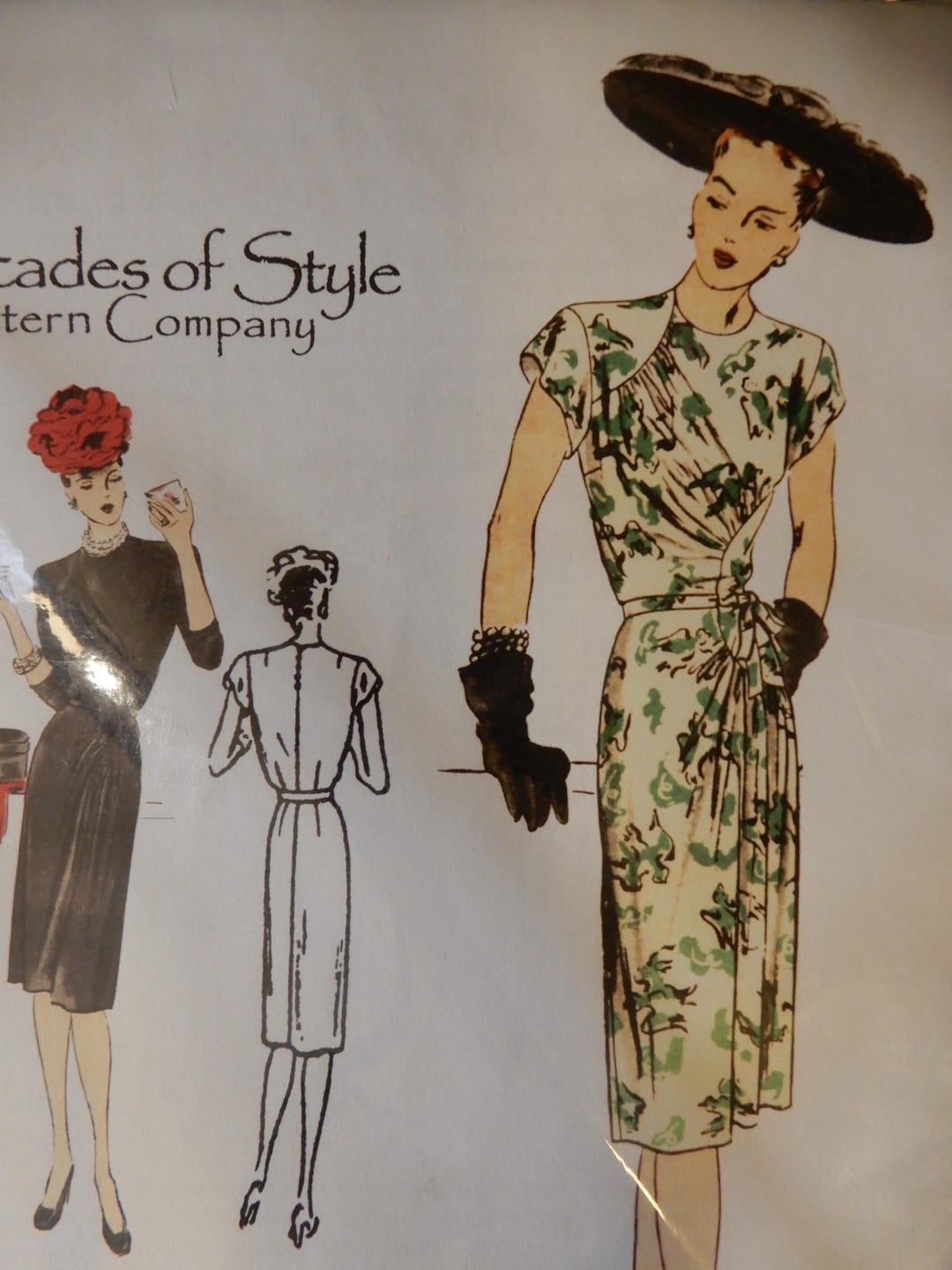 OOP, HTF Decades of Style #4501C, for Bust Size 42" - 46", Uncut, 1945 ...