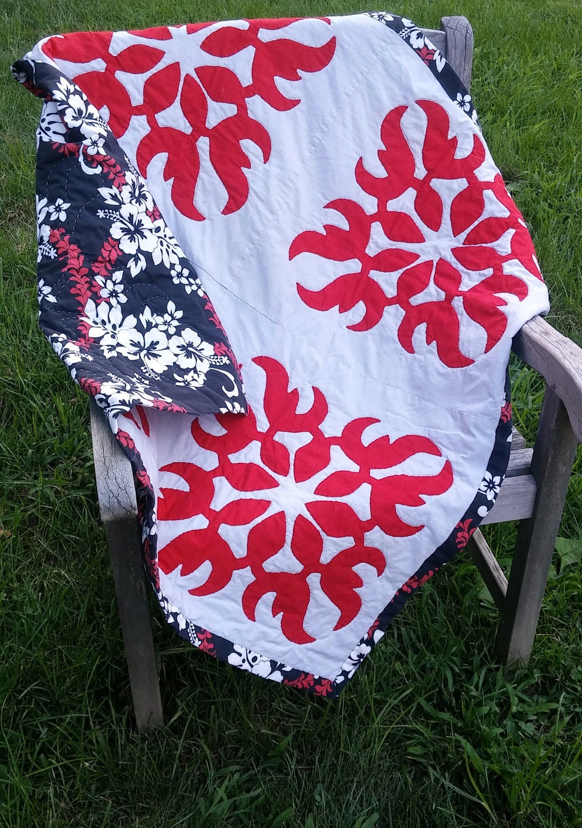 Hawaiian Quilt Made to Order various Patterns | Etsy