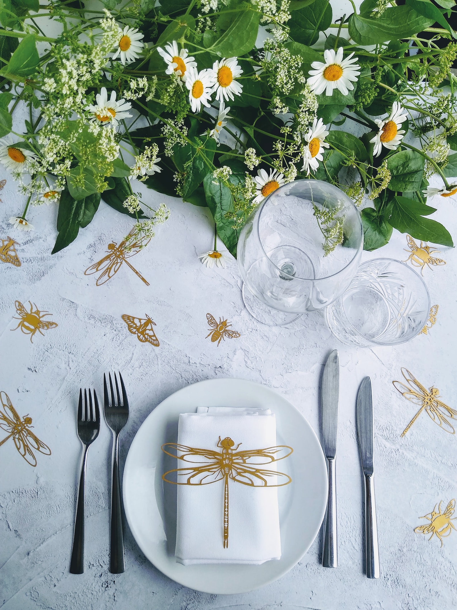 Gold dragonfly place setting decoration Set of 6 dragonfly | Etsy