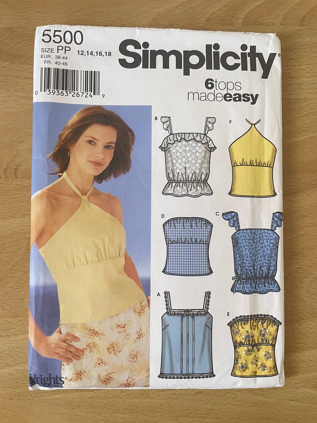 Simplicity 5500 00s Top With Halter Neck and Gathered Bust, Ruffled or ...