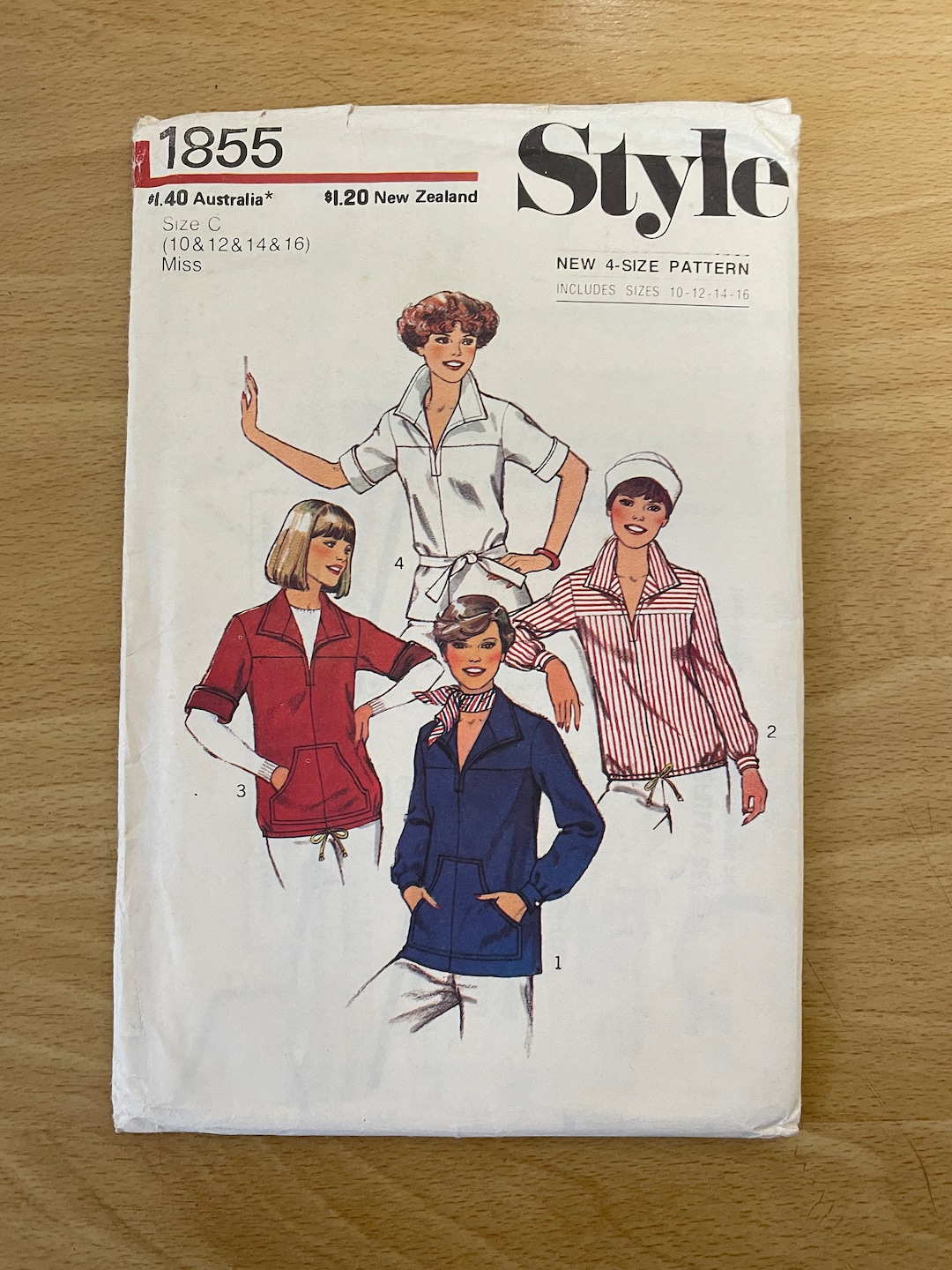 Style 1855 Vintage 70s Sailor Tops With Yoke, Open Collar, Sleeves ...