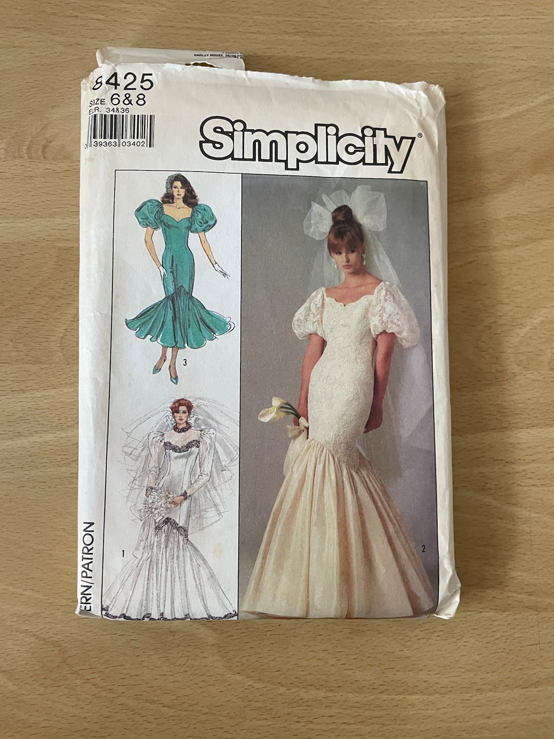 Simplicity 8425 Vintage 80s Wedding Dress With Princess Seams, Skirt, Puffy Sleeves, Sweetheart ...