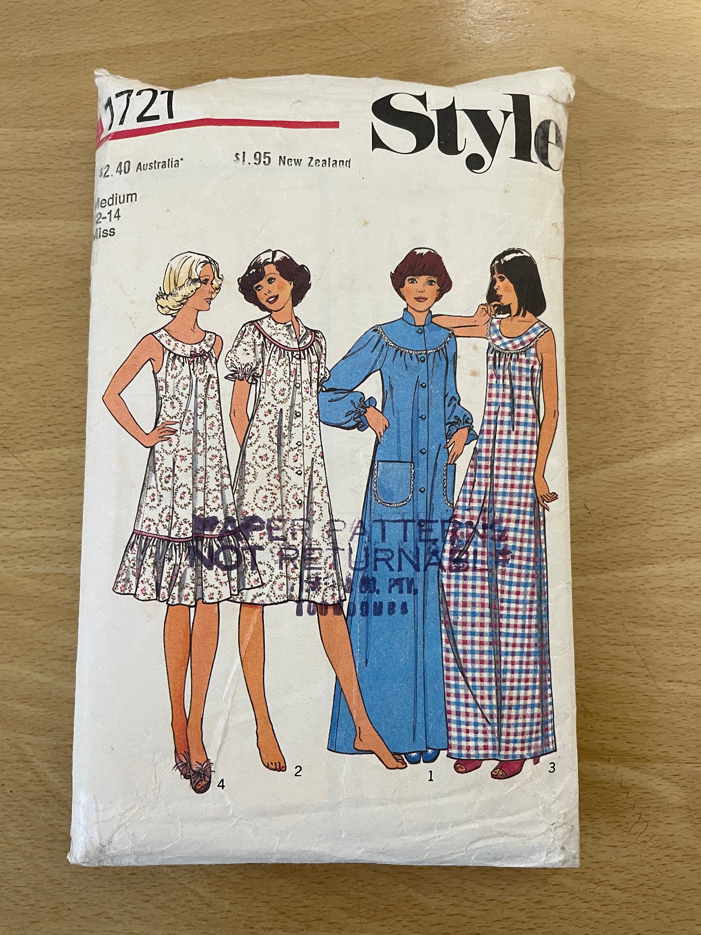 Style 1721 Vintage 80s Pyjamas, Night Dress and Robe With Style 1721 Vintage 80s Pyjamas, Night Dress and Robe With