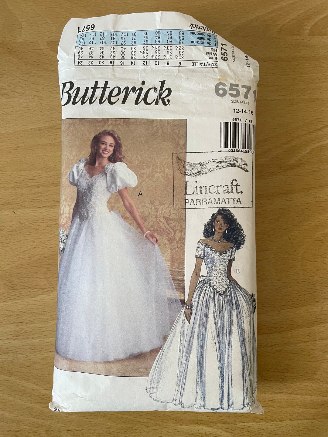 Butterick 6571 Vintage 90s off the Shoulders Fitted Wedding Bridal ...