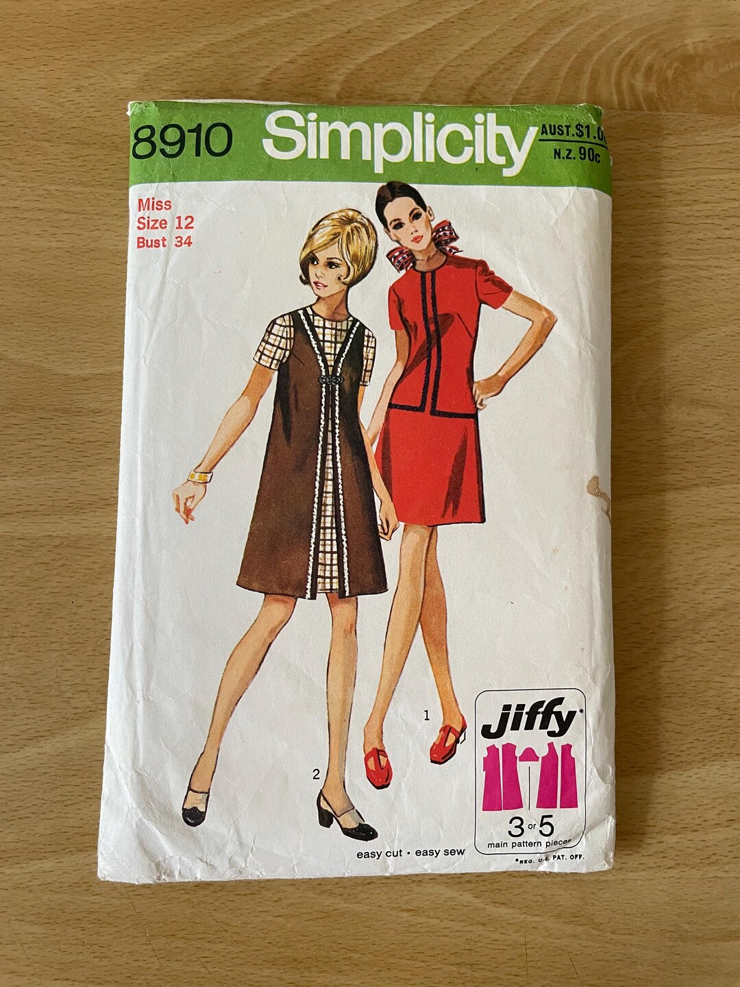 Simplicity 8910 Vintage 70s Dress With High Neckline Has Short Sleeves ...