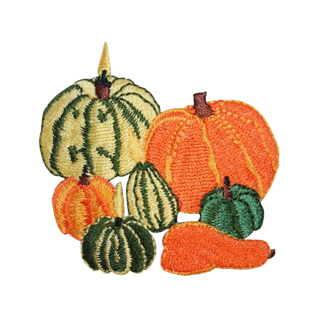 ID 1412 Assorted Pumpkins Patch Halloween Lantern Embroidered Iron on ...