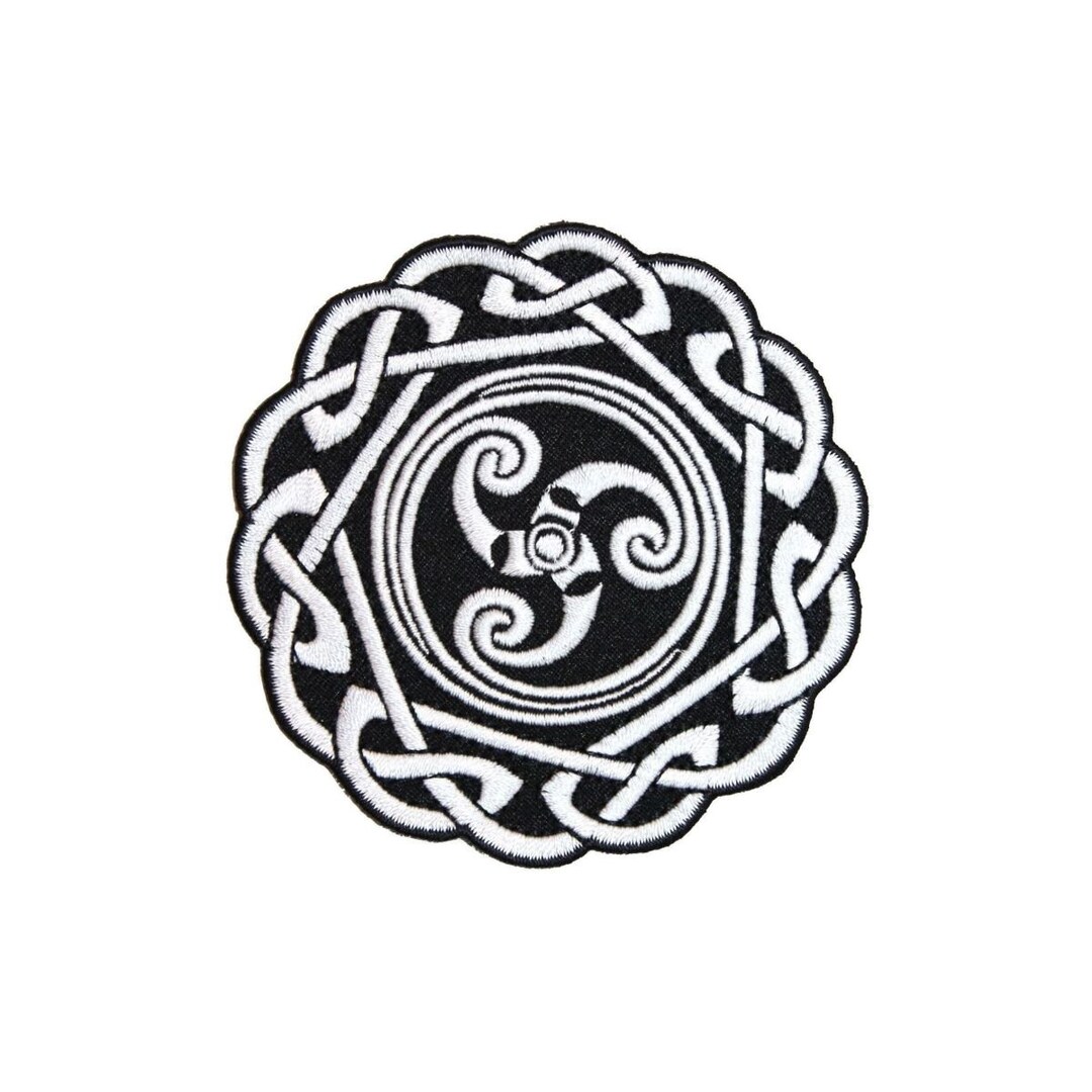 Celtic Knot Patch Art Endless Interlace Design Embroidered Iron on ...