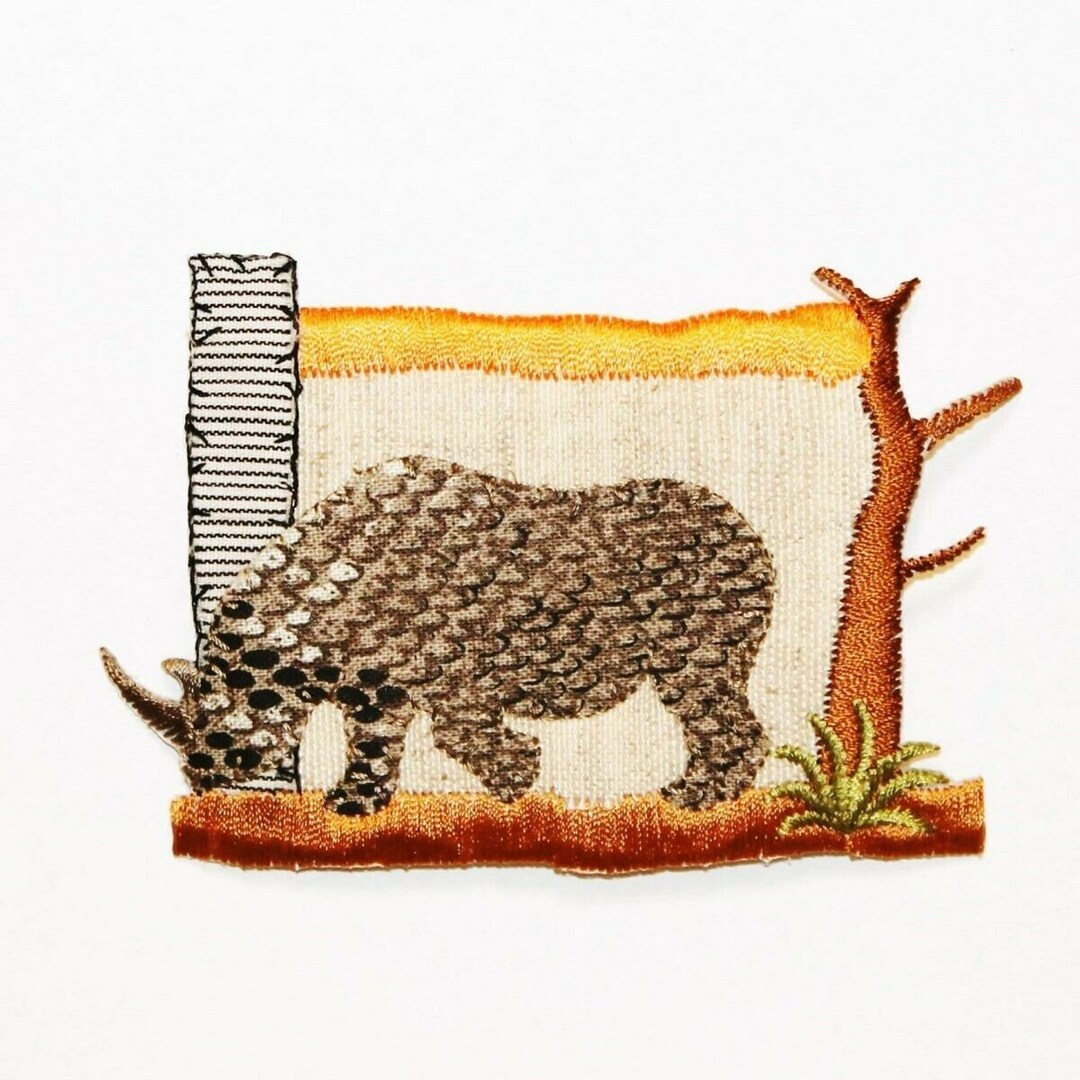 ID 0587 African Rhinoceros Patch Scene Rhino Safari Embroidered Iron on ...