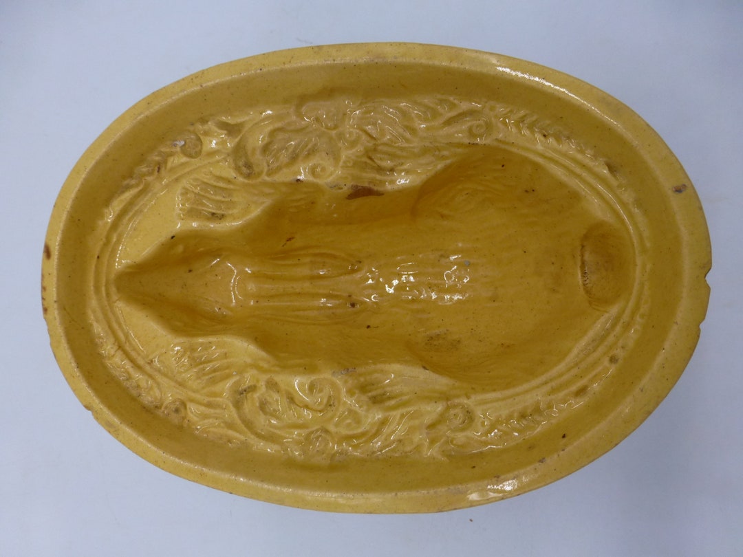 Antique Yellow Ware Bunny Rabbit Cake / Pudding / Jello Mold Excellent ...
