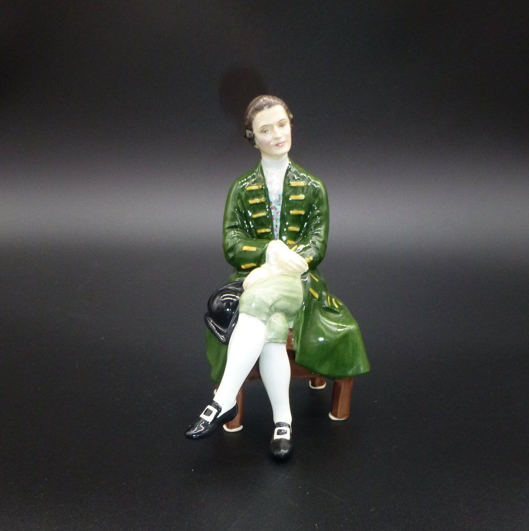 Royal Doulton Bone China Porcelain Figurine Gentleman From Williamsburg ...