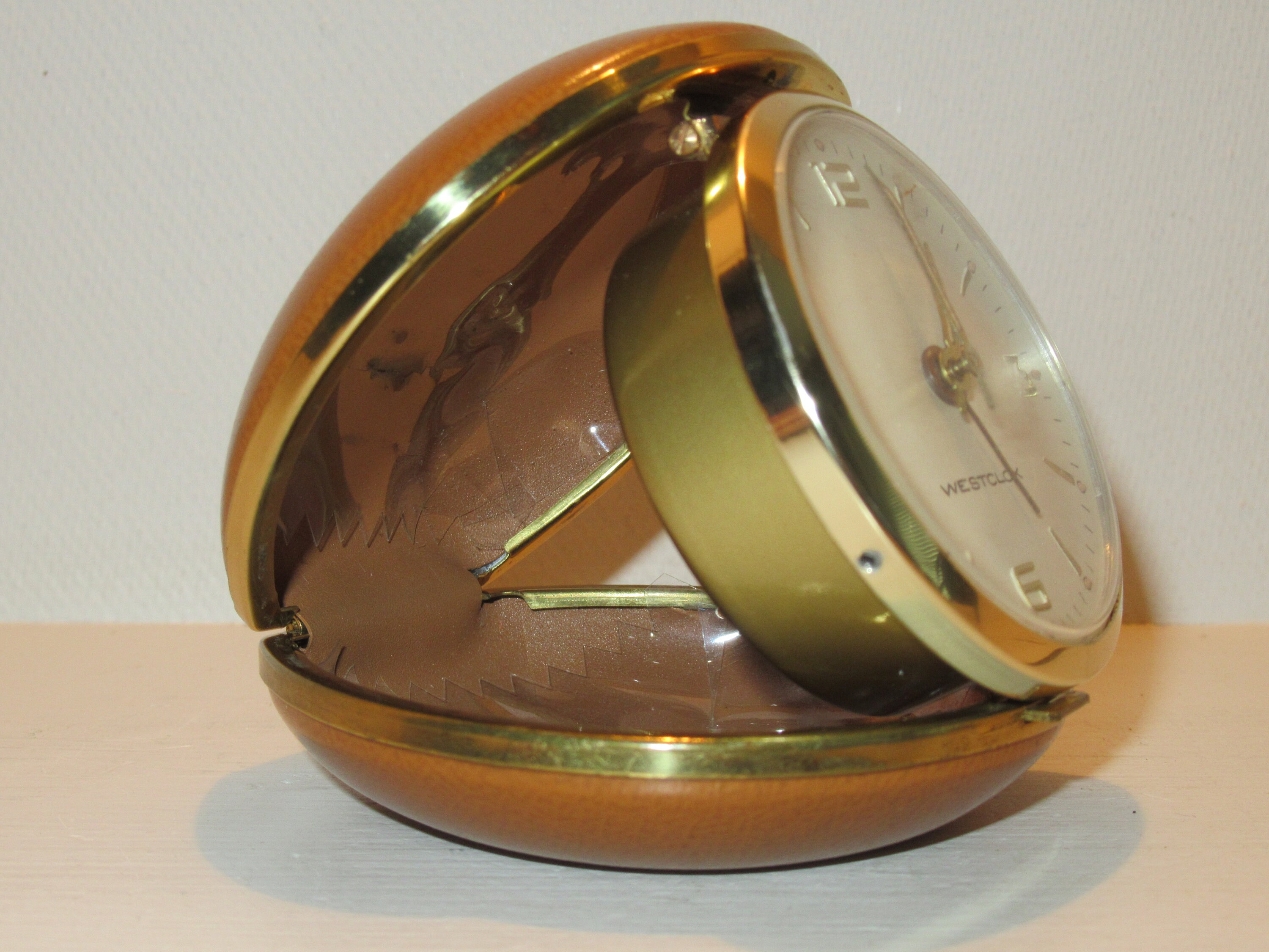 Vintage 1970's Westclox Round Travel Clock Leather Case W/original ...