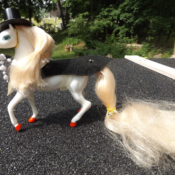 Marchon Horse - Etsy