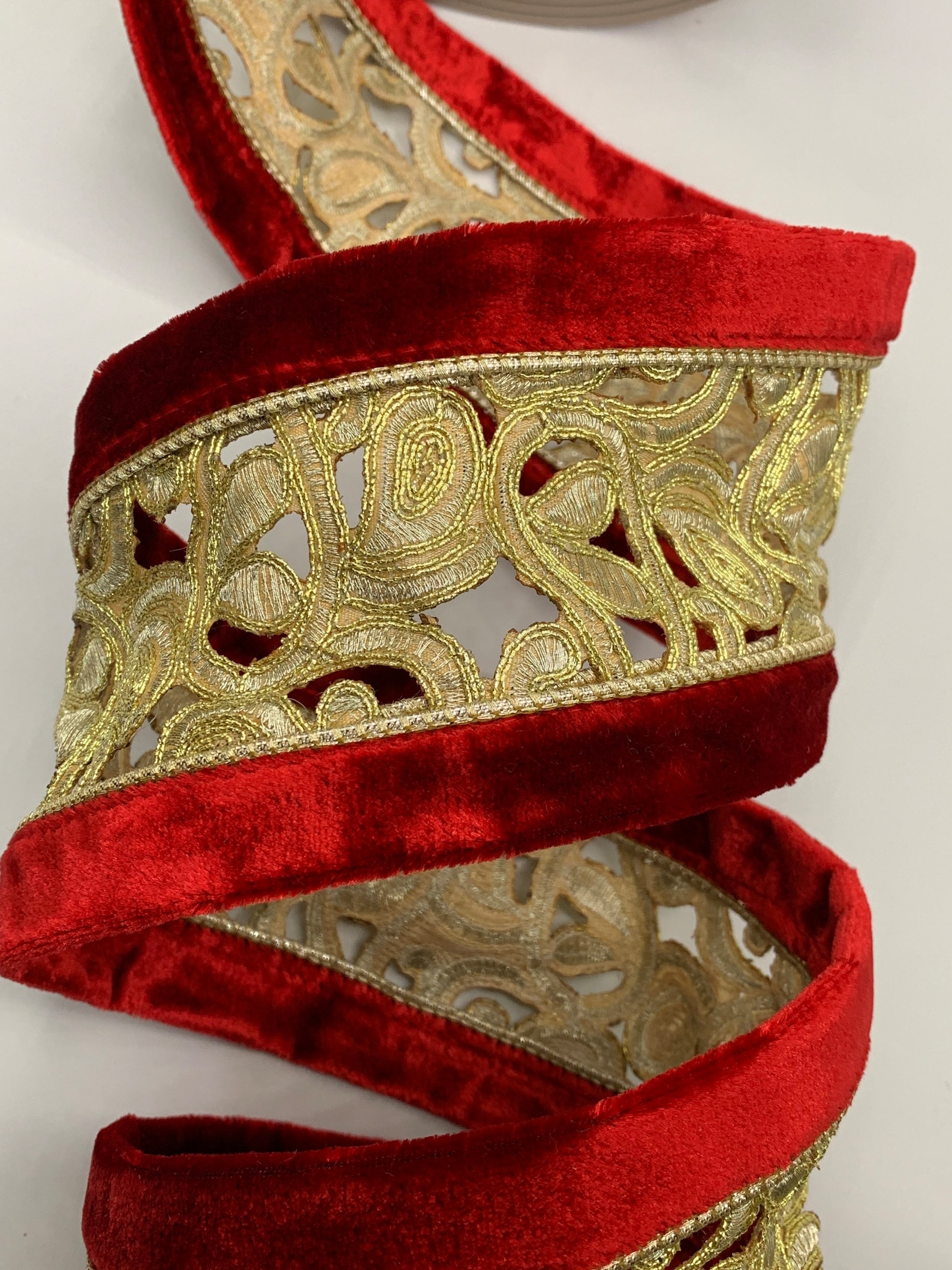 3.5 Gold Cut Out Embroidery Ribbon Red Velvet Borders - Etsy
