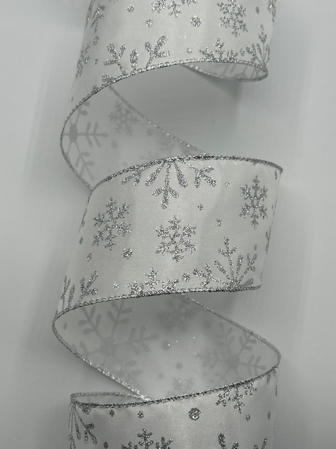 2.5" White Ribbon With Silver Glittered Snowflakes ~ Wired Edges ~ 10 ...