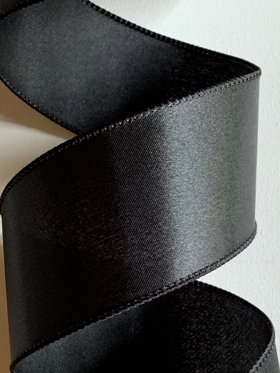 1.5" or 2.5" Black Satin Ribbon ~ Wired Edges ~ 10 Yard Roll - Etsy