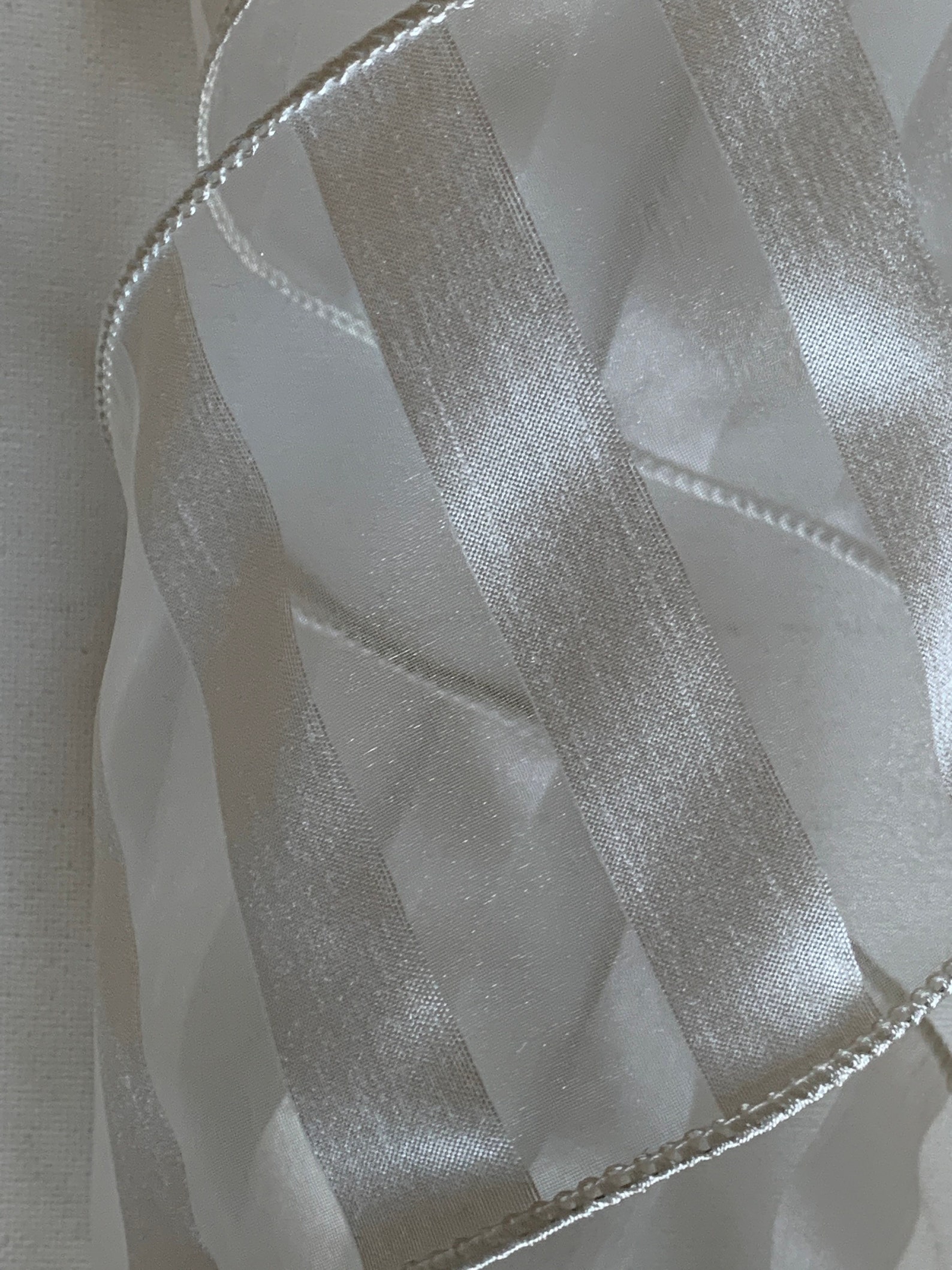 2.5 or 4 Sheer White Striped Ribbon Wired Ribbon | Etsy