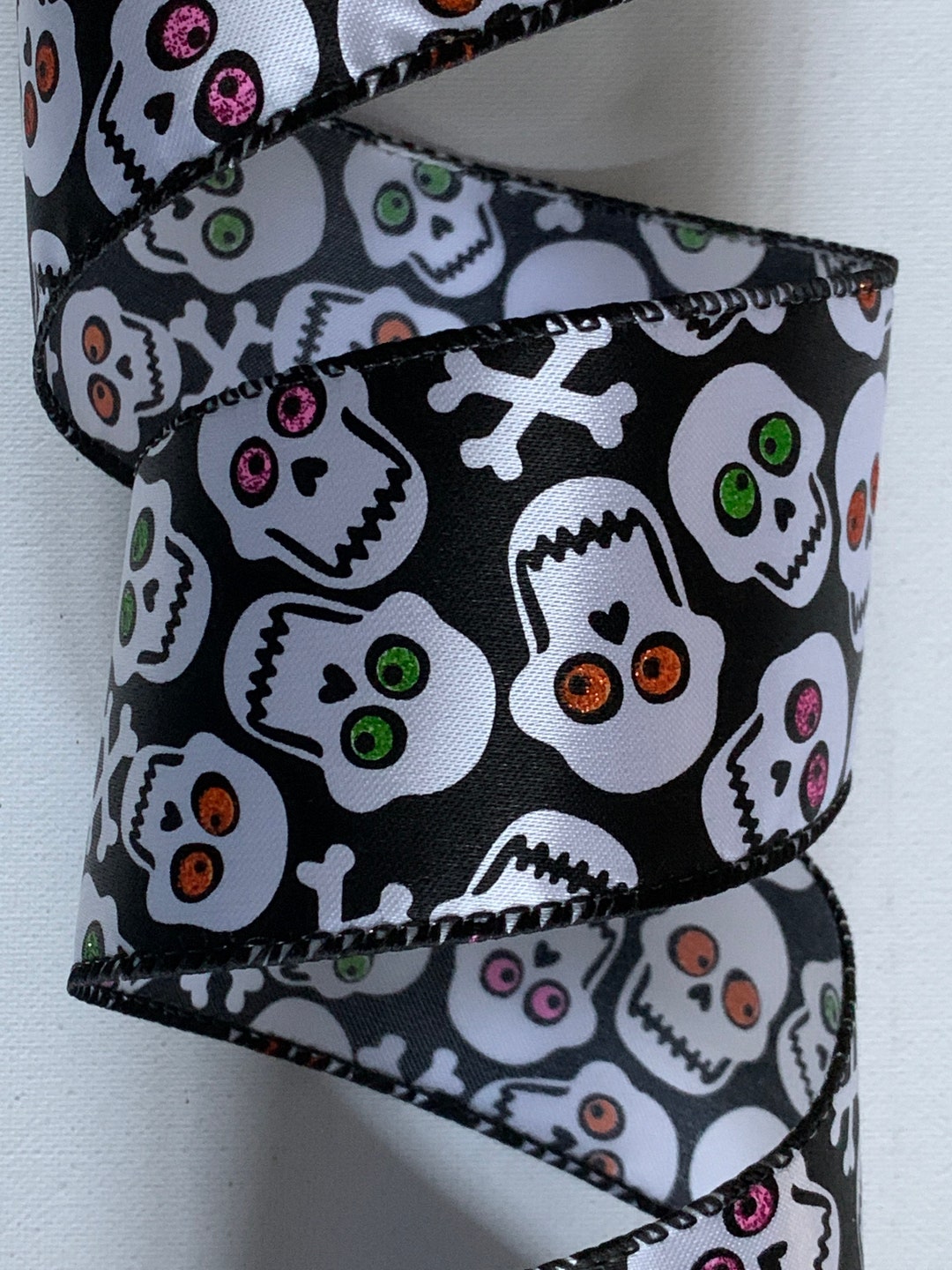 2.5" Silly Skulls Halloween Ribbon ~ Black & White ~ Wired Ribbon ~ 10 ...