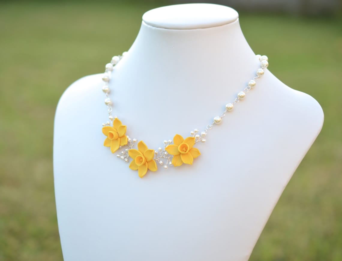 Trio Yellow Daffodil Vine Necklace. Yellow Flower Vine Necklace ...