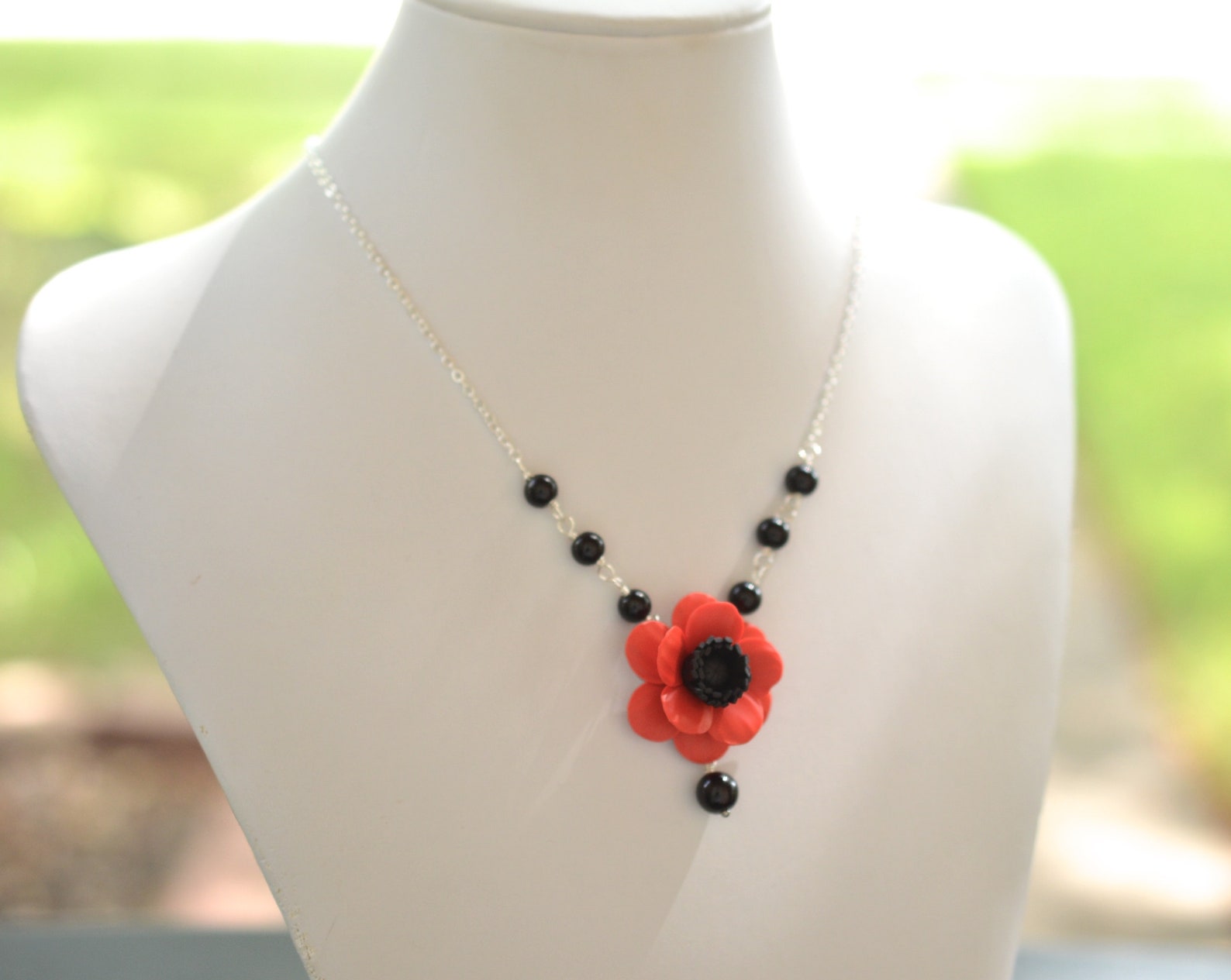 Red Poppy Centered Necklace. Poppy Flower Beaded Necklace. Poppy ...