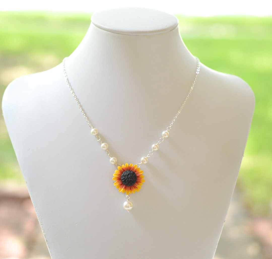 Red Yellow Sunflower Centered Necklace. Red Yellow Summer Necklace ...