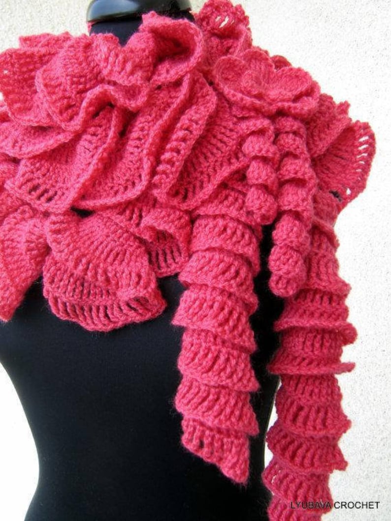 CROCHET PATTERN Ruffle Scarf With Flower Crochet Tutorial - Etsy