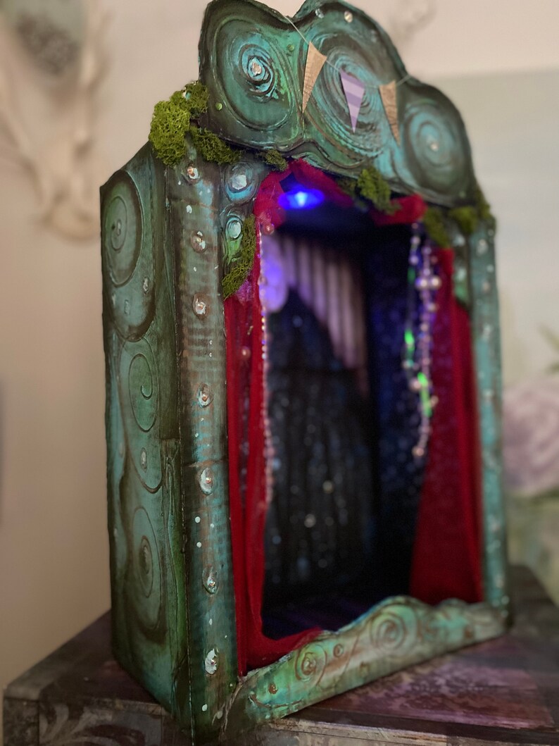 All the Worlds a Stage Blythe Monster High Display Box - Etsy