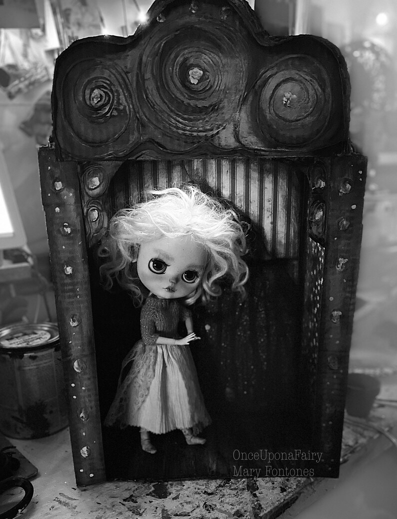 All the Worlds a Stage Blythe Monster High Display Box - Etsy