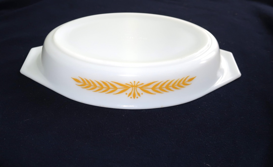 Vintage Pyrex Royal Wheat Divided Casserole Dish Serving Dish 1 1/2 ...