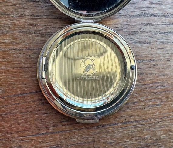 1950's Stratton gold compact with heart picture frame… - Gem