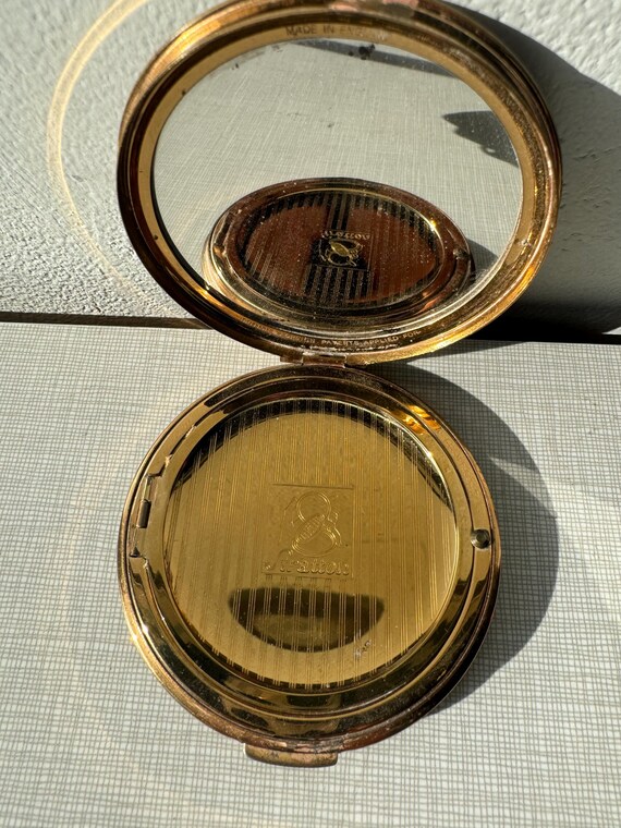 1950's Stratton gold compact with heart picture frame… - Gem