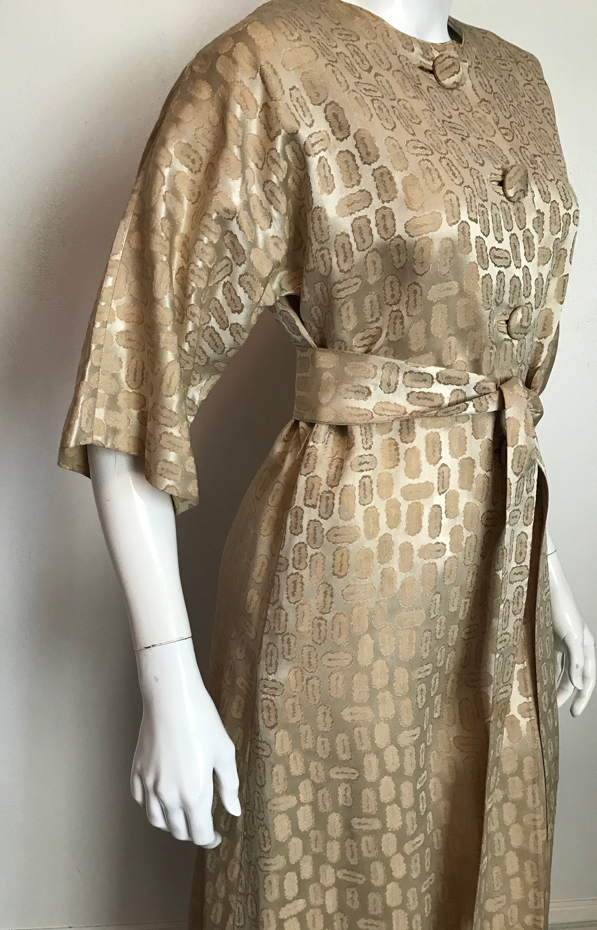 1950's Peer Gold Satin Damask Belted Robe/dressing Gown/petite - Etsy