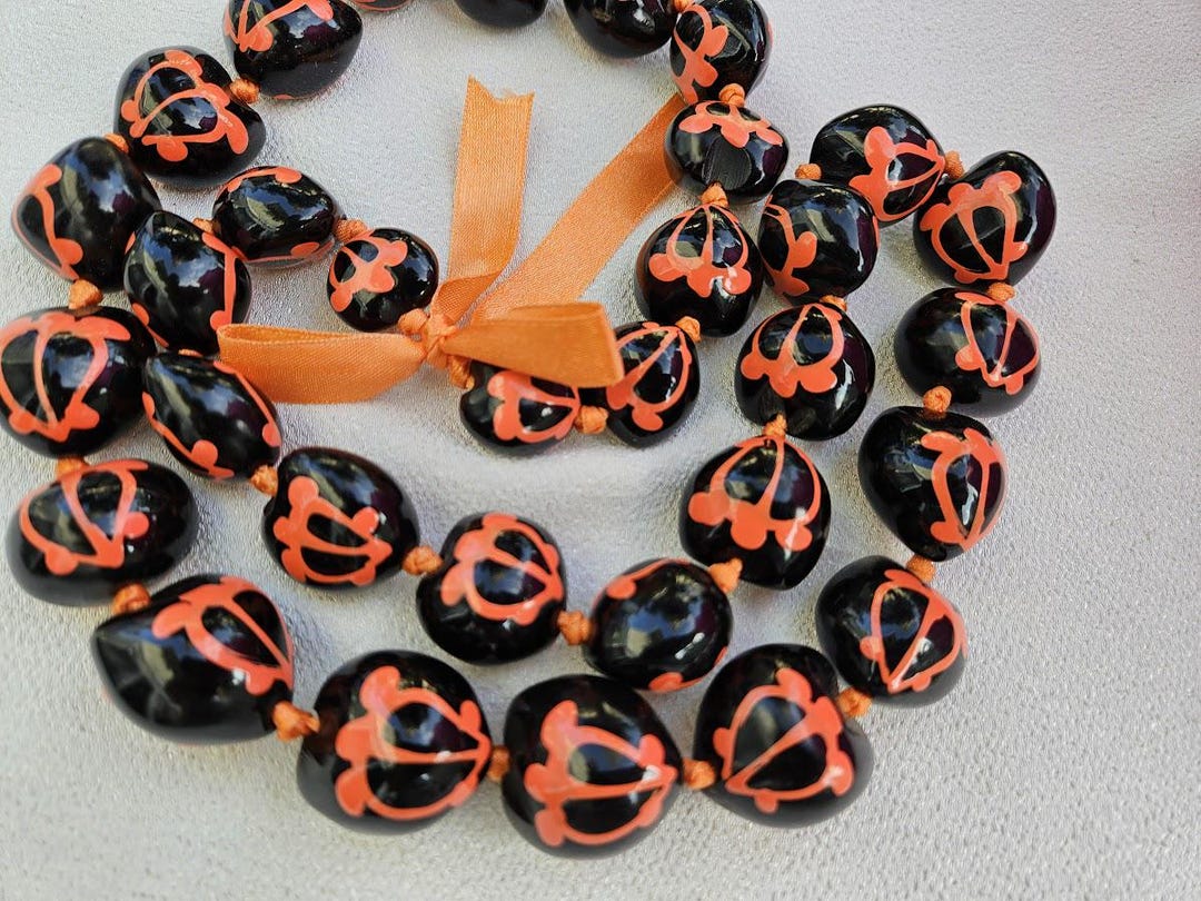 Black Kukui Nuts Lei, Painted Orange Honu Hawaiian Lei, Hawaiian Style ...
