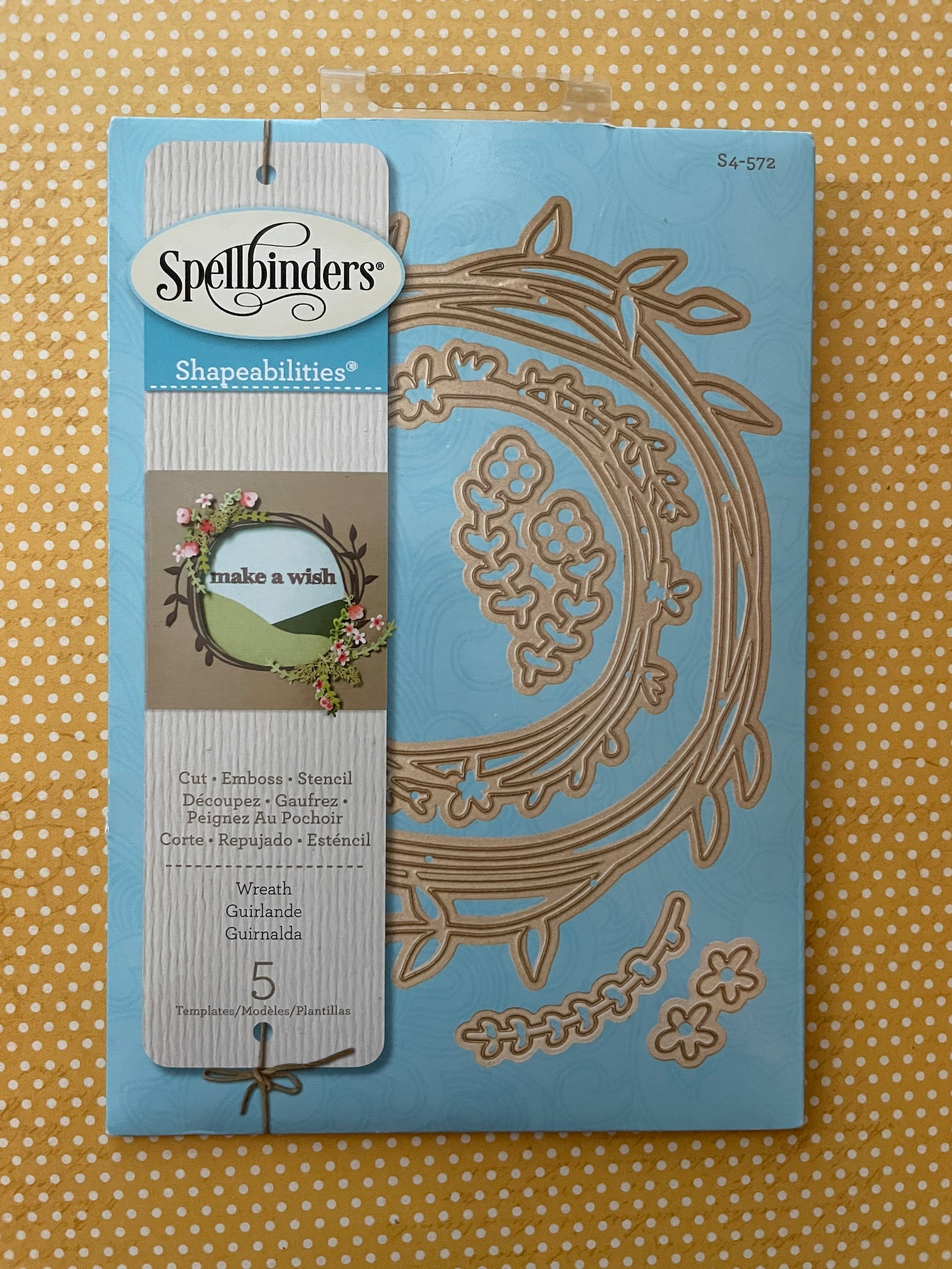 Spellbinders S4-572 Shapeabilities Woodland Wreath Etched/wafer Thin ...