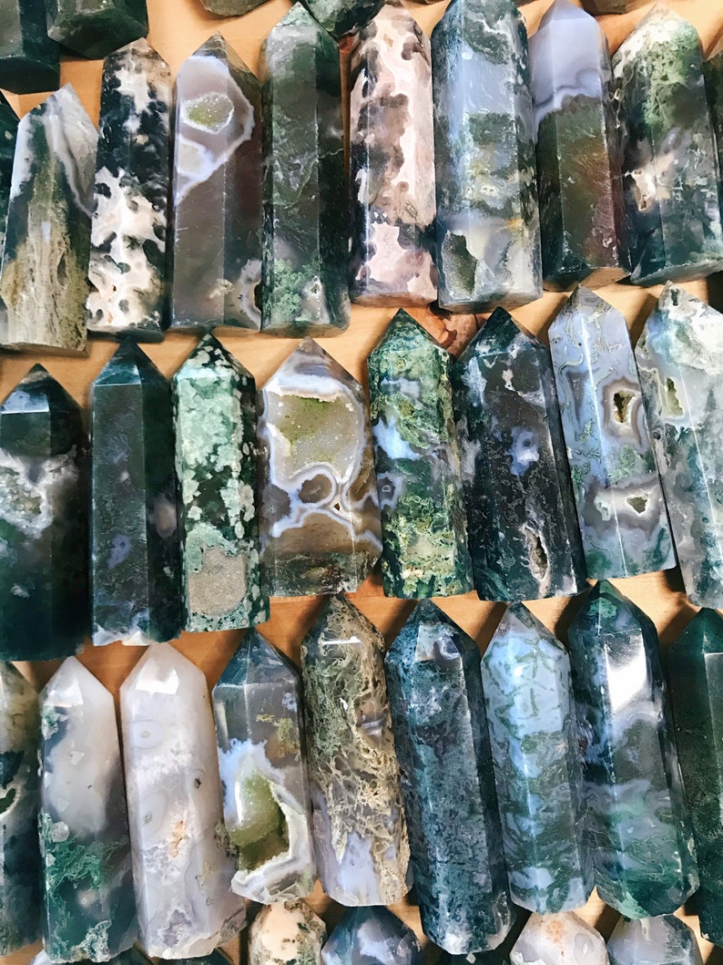 MOSS AGATE Tower // Crystal Collection Carving // Crystal - Etsy