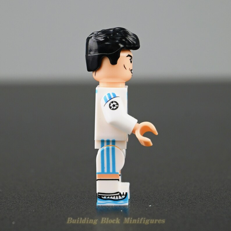 Cristiano Ronaldo Minifigure – Real Madrid 7 Siuuu King! Birthday Gift ...