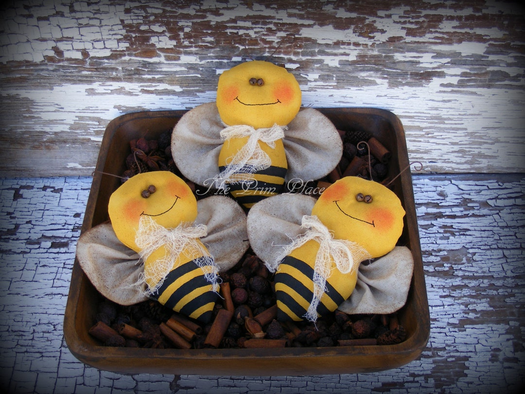 Primitive Bumble Bee ~ Summer Bowl Fillers ~ Summer Decor ~ Summer ...