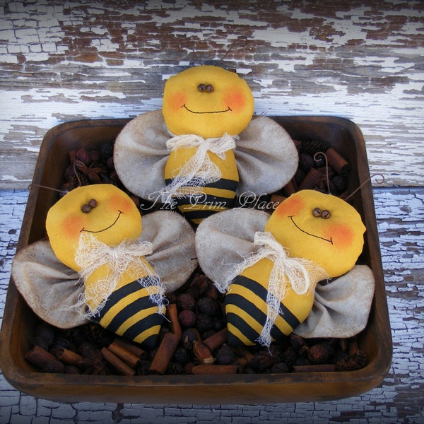 Primitive Bee - Etsy